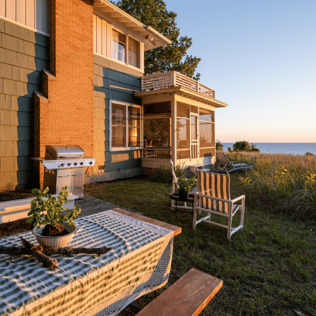 38+ Amazing Lakefront Vacation Rentals in Michigan